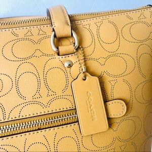 Coach | Bags | Coach Gallery Tote Purse Wallet Set Yellow Leather ...